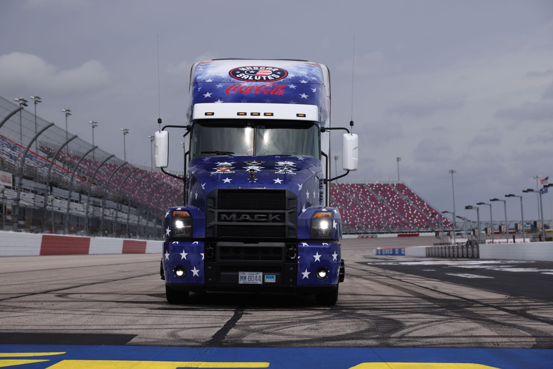 Mack Trucks | Contest